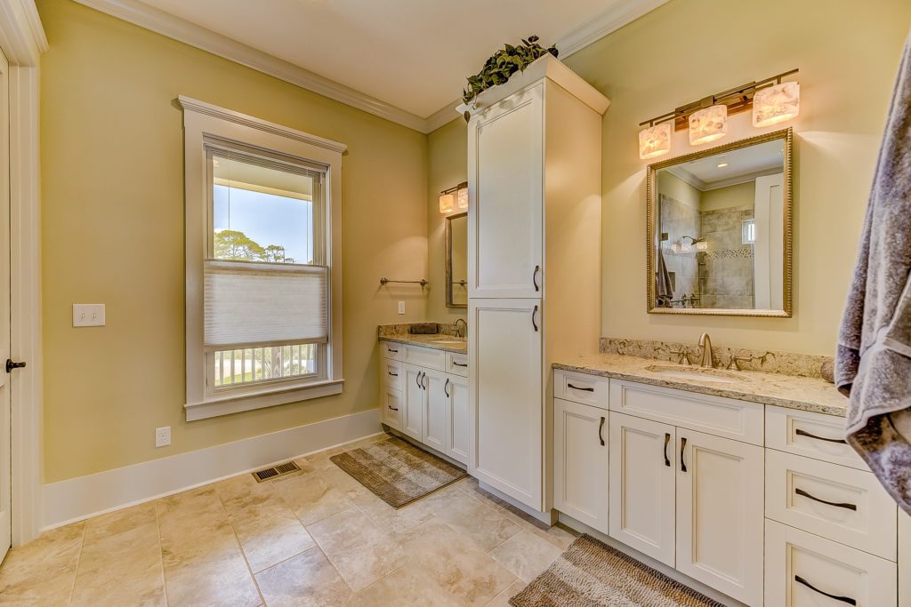 Bath Gallery – HWC Cabinets Charleston's Best Cabinets